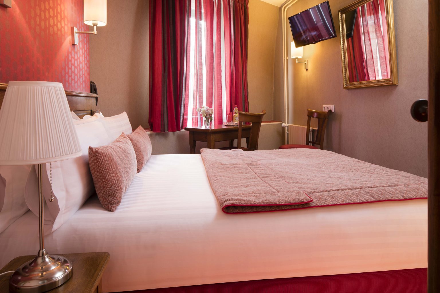 Why Booking A 2 Star Hotel In Paris The Welcome Hotel Paris Will Why Booking A 2 Star Hotel In Paris The Welcome Hotel Paris Will